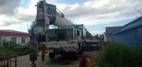 China 90 Ton Mobile Crane Zoomlion Used Truck Crane 2010 Maximum Lifting Weight 16t Shaft Number 4 for sale