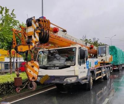 China 2014 Zoomlion Used Truck Crane Mobile Crane Construction Equipment Shaft Number 4 for sale