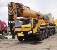 China 2011 XG 110T Mobile Crane with 6 Shafts and Paints Mercedes-Benz Engine at Affordable for sale