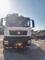 China 43870 Kg Zoomlion Used Concrere Pump Truck Long Boom Section 63 Meter by ZLJ5440THBKE for sale