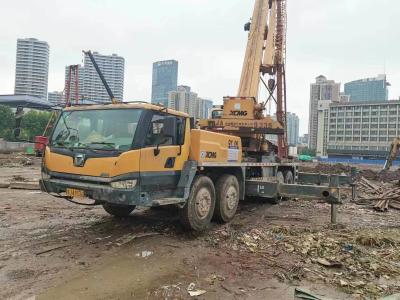 China 2014 Xg 70t Mobile Crane Truck Crane Used Crane with Maximum Lifting Height of 40m for sale