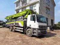 China Zoomlion 49m Semi-Dry Truck Mounted Concrete Boom Pump Feeding Height 1540 2018 Model for sale