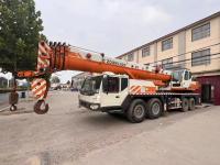 China 80 Ton Zoomlion Mobile Crane Construction Equipment Truck-Mounted Telescopic Crane for sale