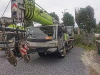 China 2017 Zoomlion 35T Hydraulic Crane with Best and 3 Shafts in Good Original Condition for sale