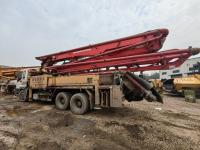 China 2007 Putzmeister Concrete Boom Pump 44000kgs Used Heavy Equipment with Spare Parts for sale