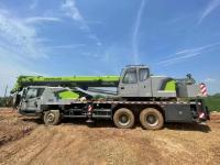 China 25 Ton ZTC250A552 Mobile Crane Five-Arm Jib Construction Equipment Used Truck Crane for sale