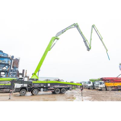 China 52m Boom Pump Heavy Equipment for Concrete Pump Truck Used and Green by Zoomlion for sale