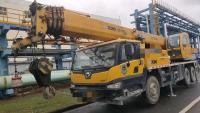 China 15 Years Xg 5 Tons Truck Crane with Folding Crane Jib and Five-Arm for sale