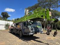 China Used 18-Year 25-Ton Mobile Truck Crane ZTC251V Perfect for Your Construction Needs for sale