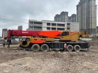 China Shaft Number 3 Folding 80ton Mobile Crane for Heavy Duty Truck-Mounted Telescopic Crane for sale