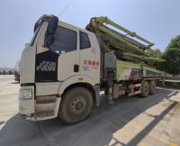 China 2018 49m Concrete Pump with Boom Truck Mounted Boom Pump 13750*2500*4000 for sale