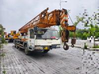China Zoomlion 30 Ton Small Used Boom Truck Crane With High Performance for sale