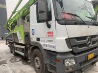 China Used Zoomlion 52m Concrete Pump Truck with Semi-Dry Shotcrete Type in Good Condition for sale