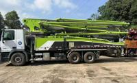 China Mercedes Benz Chassis 2020 Zoomlion 52m Concrete Pump Truck with Concrete Boom Pump for sale