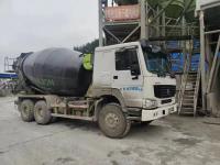China 2017 Zoomlion 12m3 Concrete Mixer Truck on Sinotruck HOWO 6x4 Chassis | 2500kg Rated Mass for sale