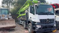 China Inventory 56m Vertical Reach Concrete Pump Truck with 4 Boom Sections from Zoomunited for sale