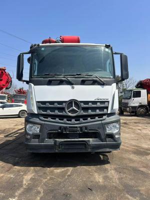 China 62m Used Concrete Pump Truck on Mercedes Truck with 180m3/h Max Concrete Output for sale