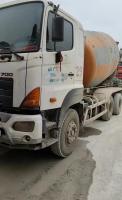 China 2013 Zoomlion 10cbm Concrete Mixer Truck | 31,000kg Capacity | 1540mm Feeding Height | HOWO 6x4 Chassis for sale