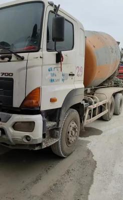 China 2013 Zoomlion 10cbm Concrete Mixer Truck | 31,000kg Capacity | 1540mm Feeding Height | HOWO 6x4 Chassis for sale