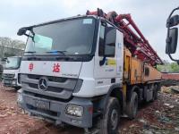 China Green 38 Meters Concrete Pump Truck in 13 Years Good Condition Structure Cylinder Type for sale