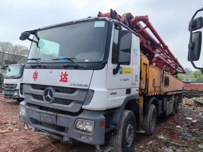 China Green 38 Meters Concrete Pump Truck in 13 Years Good Condition Structure Cylinder Type for sale