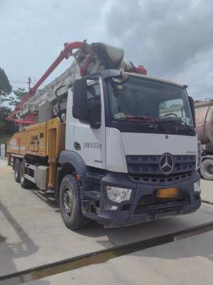 China Xg Concrete Pump Truck with 52m Vertical Reach Installed on a Mercedes-Benz Truck for sale