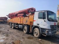 China 49 Meters Horizontal Reach Concrete Pump Truck with Cylinder Type Structure for sale