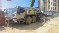 China 2020 Used ZOOMLION Mobile Truck Crane 80 Tons With YUCHAI Engine And 5 Crane Jib for sale