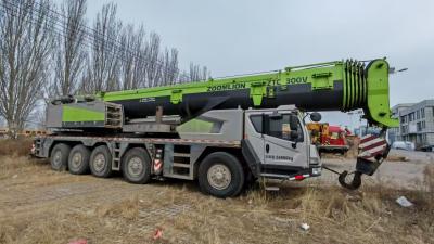 China Seven-Arm Crane Jib ZAT1300V753 2021 Years Zoomlion Mobile Crane 130 Tons for Heavy-Duty Construction Projects for sale