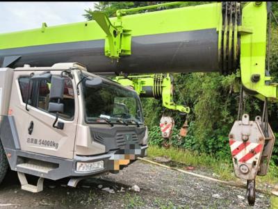 China FIve-Arm Crane Jib ZTC950E5 2021 Years Zoomlion Mobile Crane 95tons for Heavy-Duty Construction Projects for sale