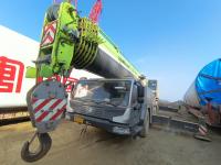 China Seven-Arm Crane Jib ZAT1300V753 2019 Years Zoomlion Mobile Crane 130tons for Heavy-Duty Construction Projects for sale