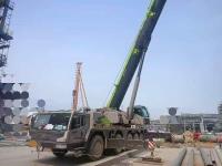 China Seven-Arm Crane Jib ZTC2000E 2021 Years Zoomlion Mobile Crane 130tons for Heavy-Duty Construction Projects for sale