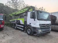 China Zoomlion 47m Concrete Pump Truck Installed With Mercedes-Benz Chassis Price for sale