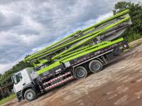 China Used 2021 Zoomlion 52m Concrete Pump Truck Mercedes-Benz Chassis Euro 5 for sale