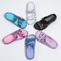 China EVA Sole Ultra Lightweight Comfortable Beach Sandals Slippers Anti Slip Quick Drying for sale