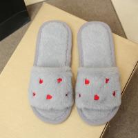 China Soft Sole Ladies Indoor Slippers Womens winter Slippers Anti Slip Design for sale