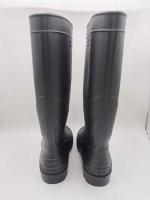 China Slip On Chelsea Rain Boots Waterproof Women Tall Rain Boots Customized Logo for sale