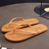 China Fashionable Men's Flip Flops Sandals With PU Upper Custom Embossed Logo for sale