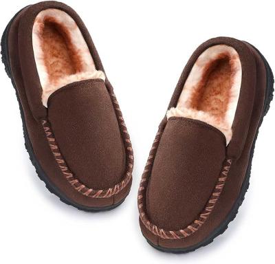 China Winter Kids Moc Indoor Slippers With Warm Fur Lined Classical Moccasin Designs for sale
