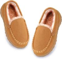 China Winter Kids Moc Indoor Slippers With Warm Fur Lined Classical Moccasin Designs for sale