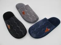 China Custom Logo Bedroom Mens House Slippers With Warm Faux Fur Lined for sale
