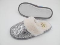 China All Seasons Faux Fur Lined  Anti Slip Womens House Slippers With Different Materials for sale