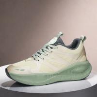 China Knits Upper Mens Non Slip Walking Sneakers M08 for Outdoor Walking for sale