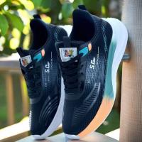 China Mens Non Slip Walking Sneakers Lightweight Breathable Slip on Tennis Shoes M10 for sale