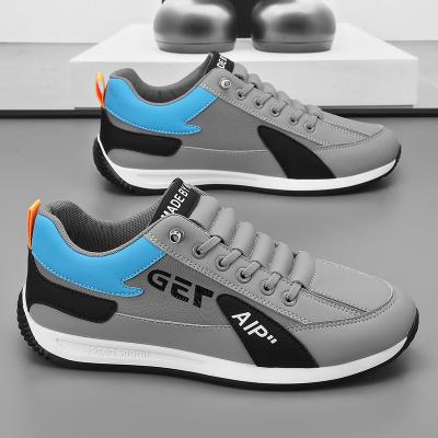 China Mens Casual Walking Sneakers with Anti Slip Outsole Breathable Mesh Upper and Faux Fur Lining for sale