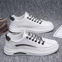 China Men's Casual Walking Sneakers with Breathable Mesh Upper Anti Slip Outsole and Faux Fur Lining for sale