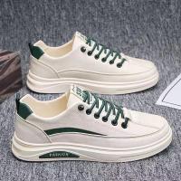 China Men's Casual Walking Sneakers with Breathable Mesh Upper Anti Slip Outsole and Faux Fur Lining for sale