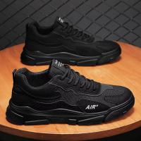 China Mens Casual Walking Sneakers with Breathable Mesh Upper Anti Slip Outsole and Faux Fur Lining for sale