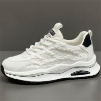 China Men's Casual Walking Sneakers with Breathable Mesh Upper Anti Slip Outsole and Faux Fur Lining for sale