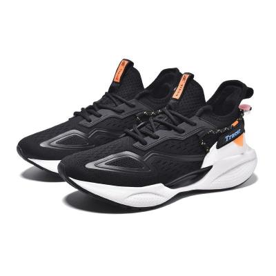 China Men's Non Slip Walking Sneakers with Breathable Mesh Upper and Faux Fur Lining for sale